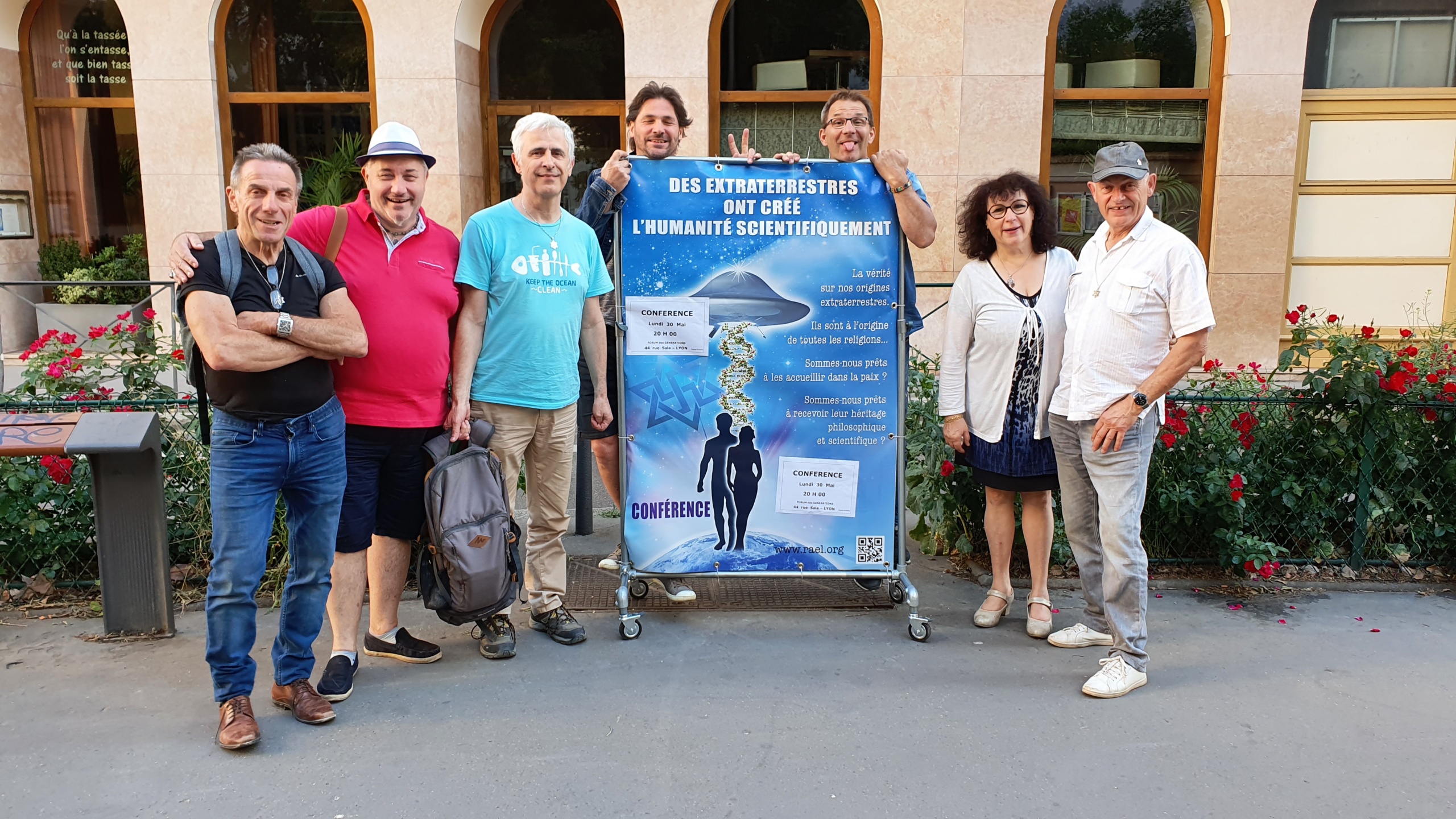 RAËL FRANCE - SITE OFFICIEL DU MOUVEMENT RAÉLIEN FRANÇAIS